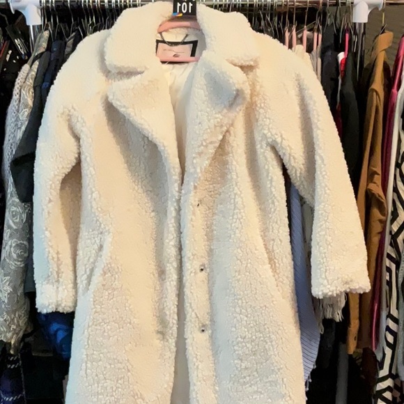 BCBGeneration | Jackets & Coats | Bcbg Long Teddy Bear Coat In Cream Sz ...